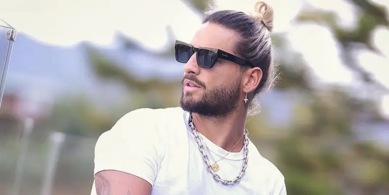 Hospitalizan y operan a Maluma | Shows Telehit Entretenimiento | Telehit