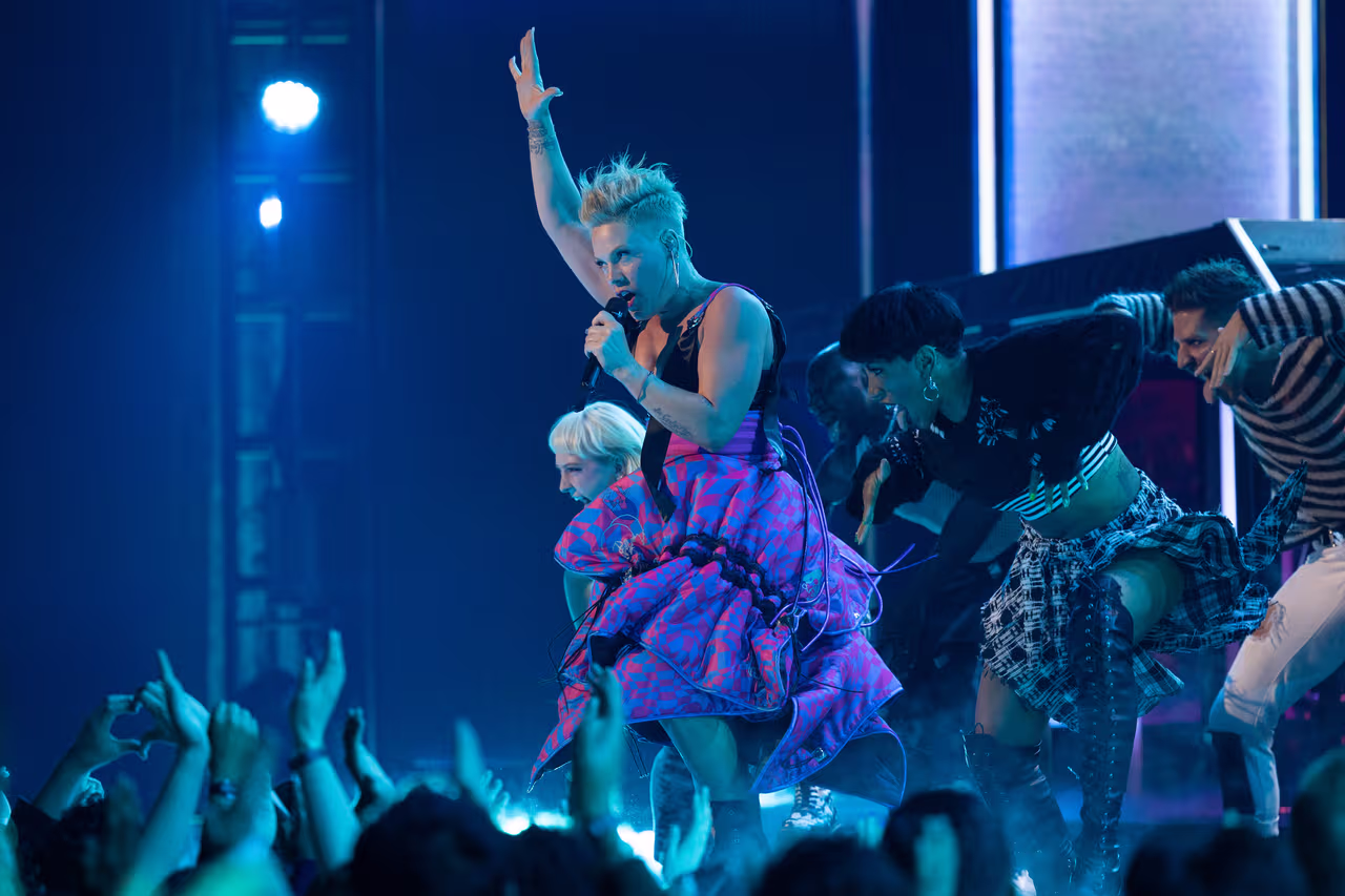 La hija de Pink conquista el escenario junto a su madre | Shows Telehit ...
