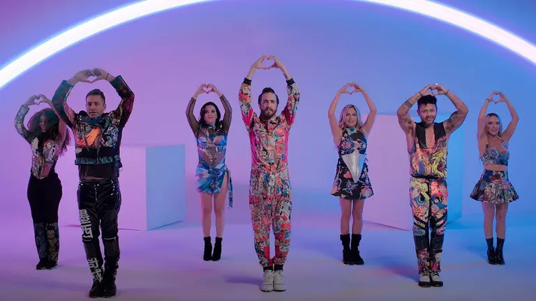 OV7 estrena su nuevo sencillo "Quédate" y lanza un video musical ...