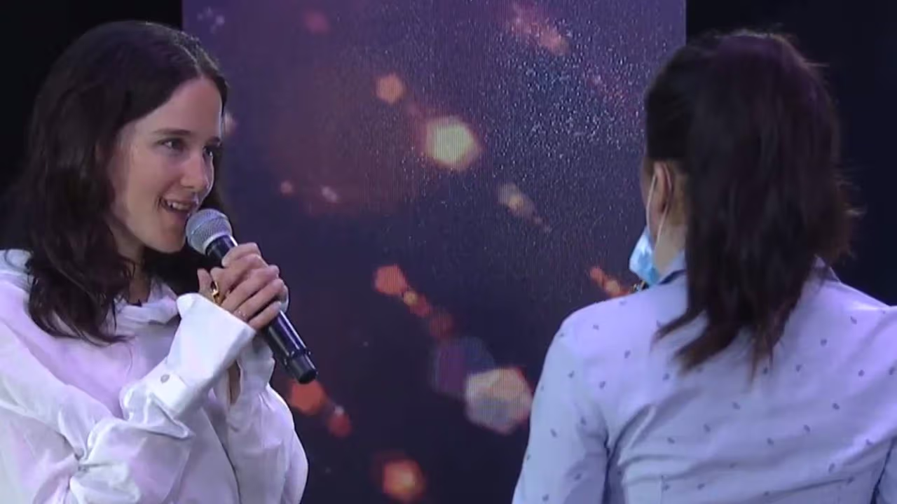 Ximena Sariñana cantó ‘Llorona’ junto a la saxofonista que fue víctima ...